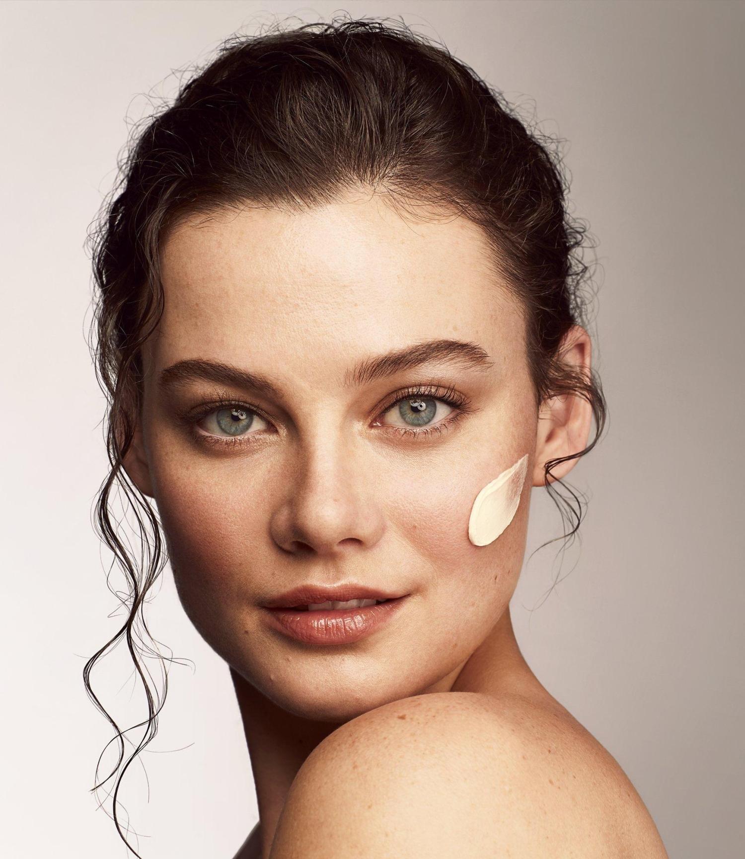 Discover Kate Somerville +Retinol Vitamin C Moisturizer 1.7 oz ...