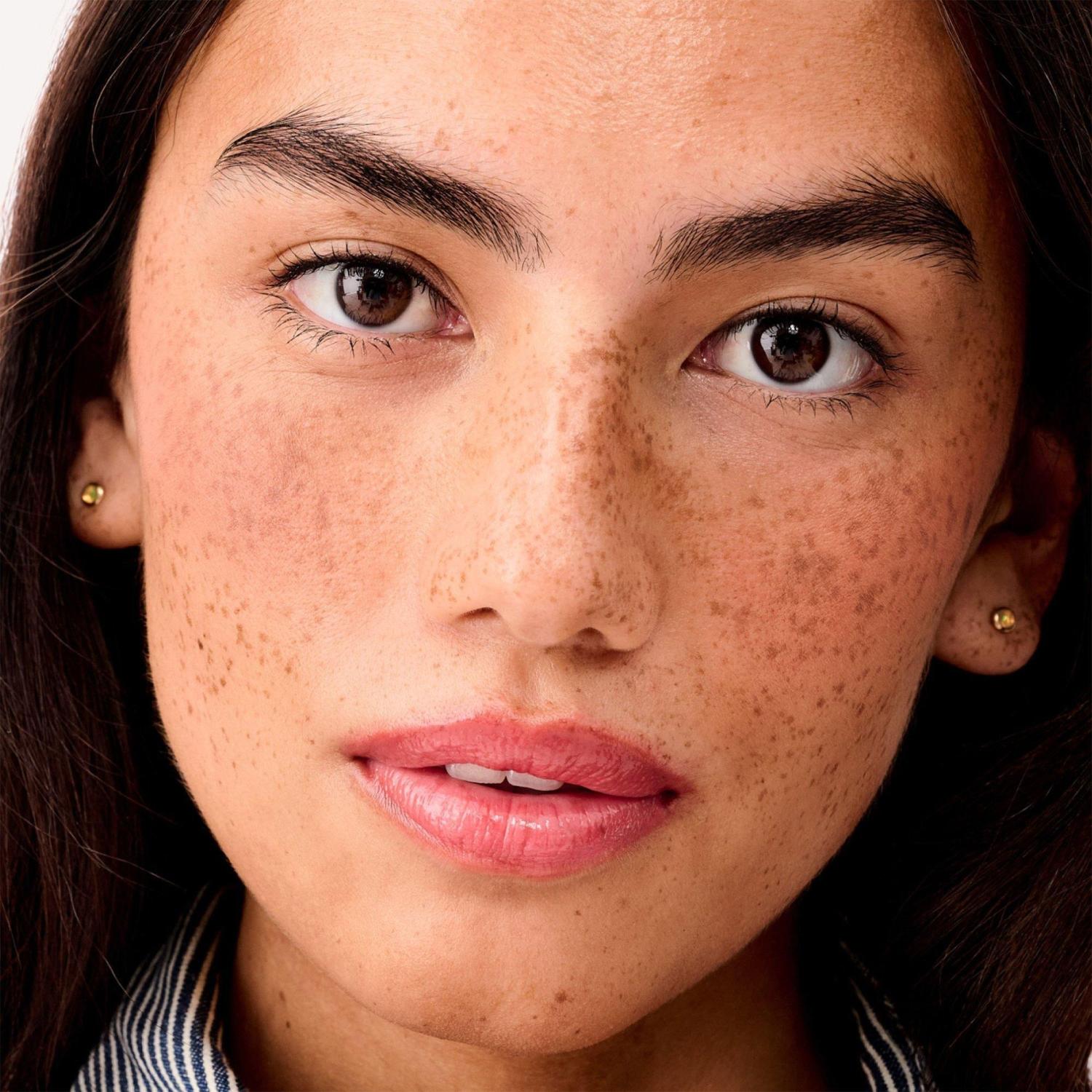 benefit concealer melon