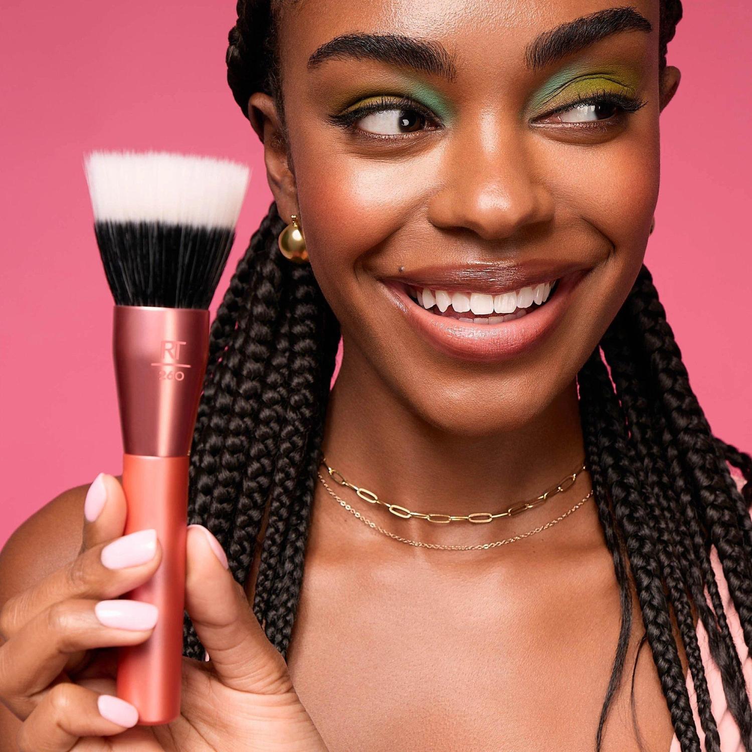 Real Techniques Extra Big Stippling Makeup Brush 1 ct - Transform Your ...