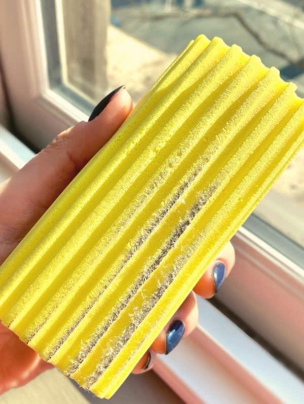 Scrub Daddy Damp Duster - Versatile Magical Sponge for Dusting Blinds ...