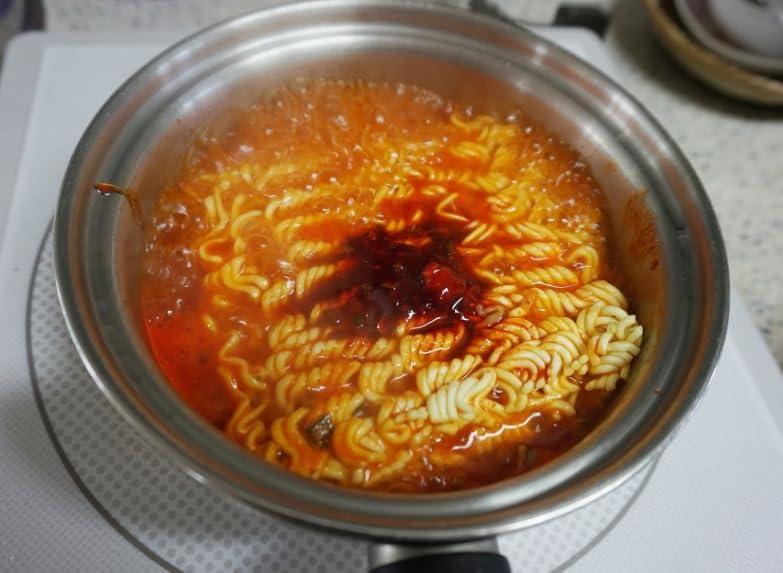 PALDO Rabokki Ramen Korean Topokki Taste Hot & Spicty Instant Noodles ...