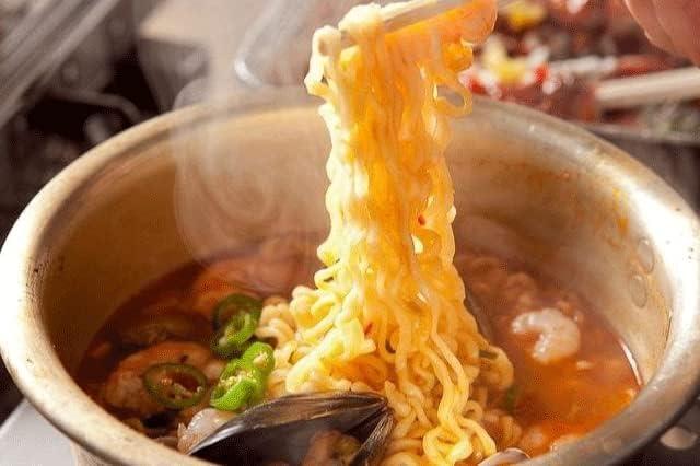 Nongshim SHIN BLACK Ramyun Premium Ramen Korean Spicy Instant Noodles ...