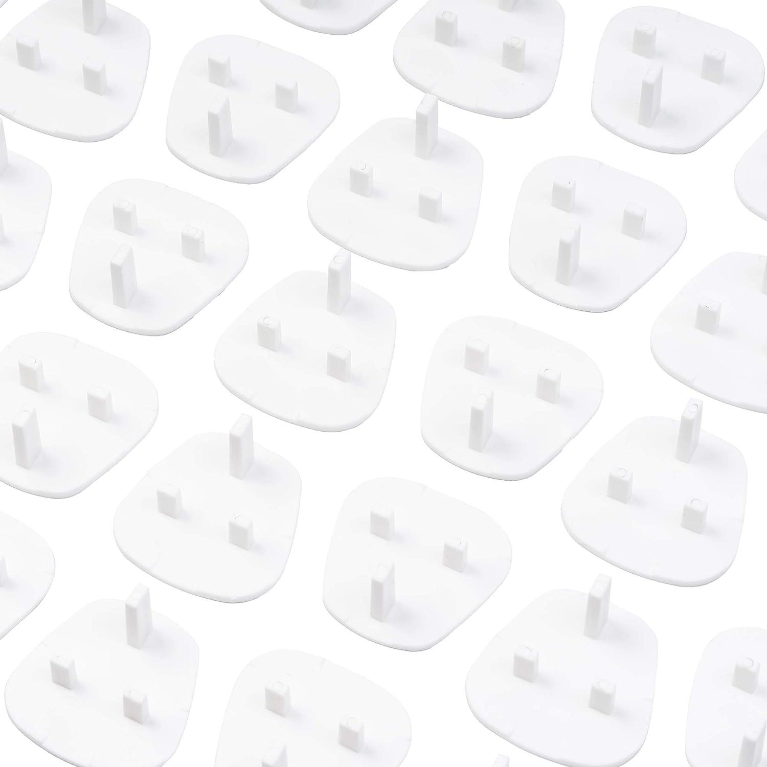 Chuckle - 40 Easy to Install Baby Safety Plug Socket Covers/Guards ...