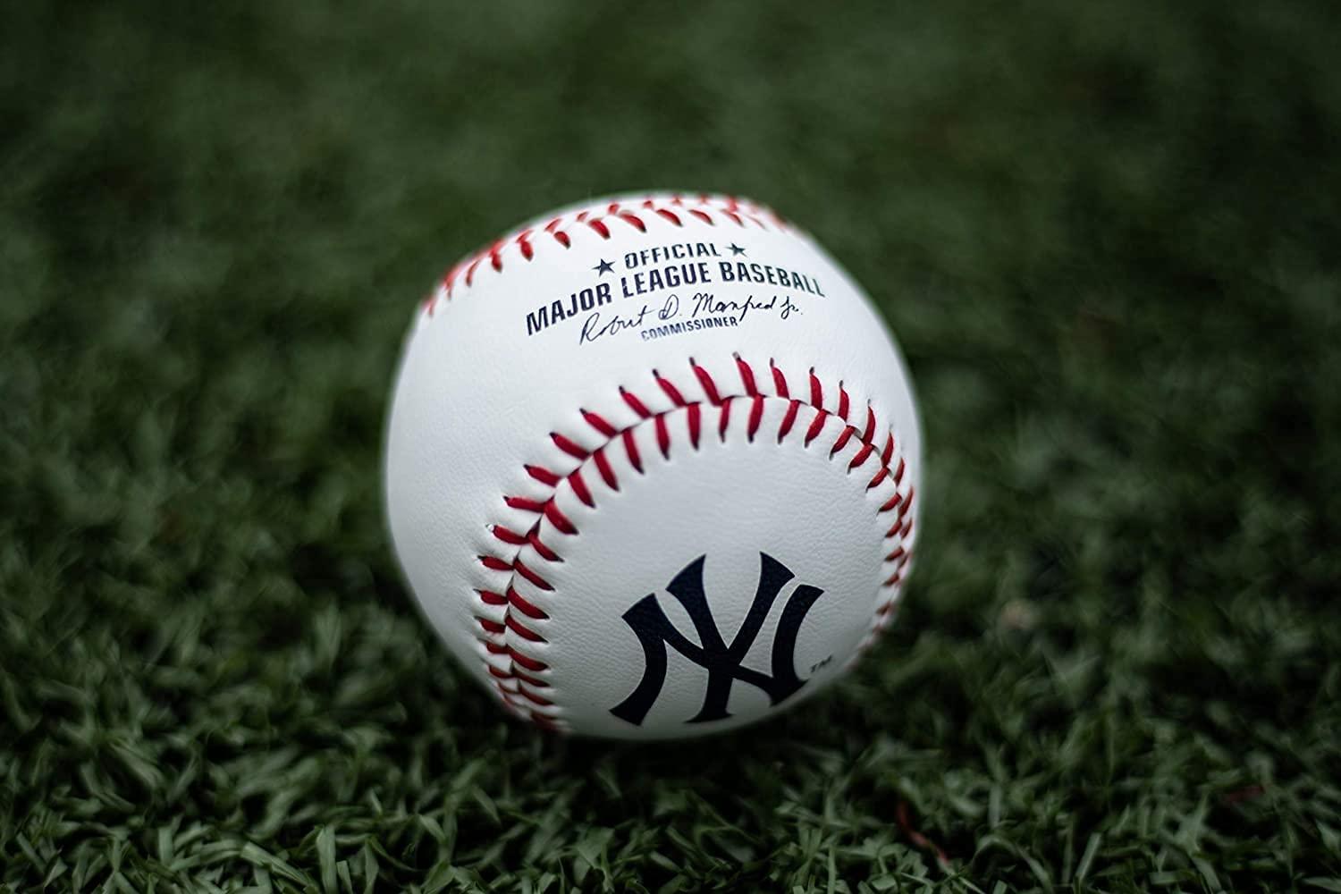 Rawlings Official MLB Team Logo Baseball - New York Yankees | Authentic ...
