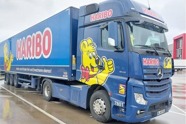 HARIBO Haribo Gold Bears Giant Party Size Tub 1400 Grams of Teddy Bear ...