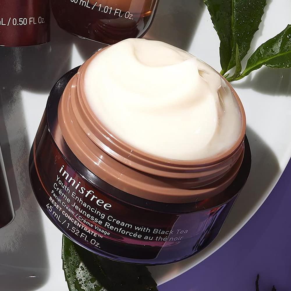 Innisfree Black Tea Hyaluronic Acid Face Moisturizer - Youth Enhancing ...