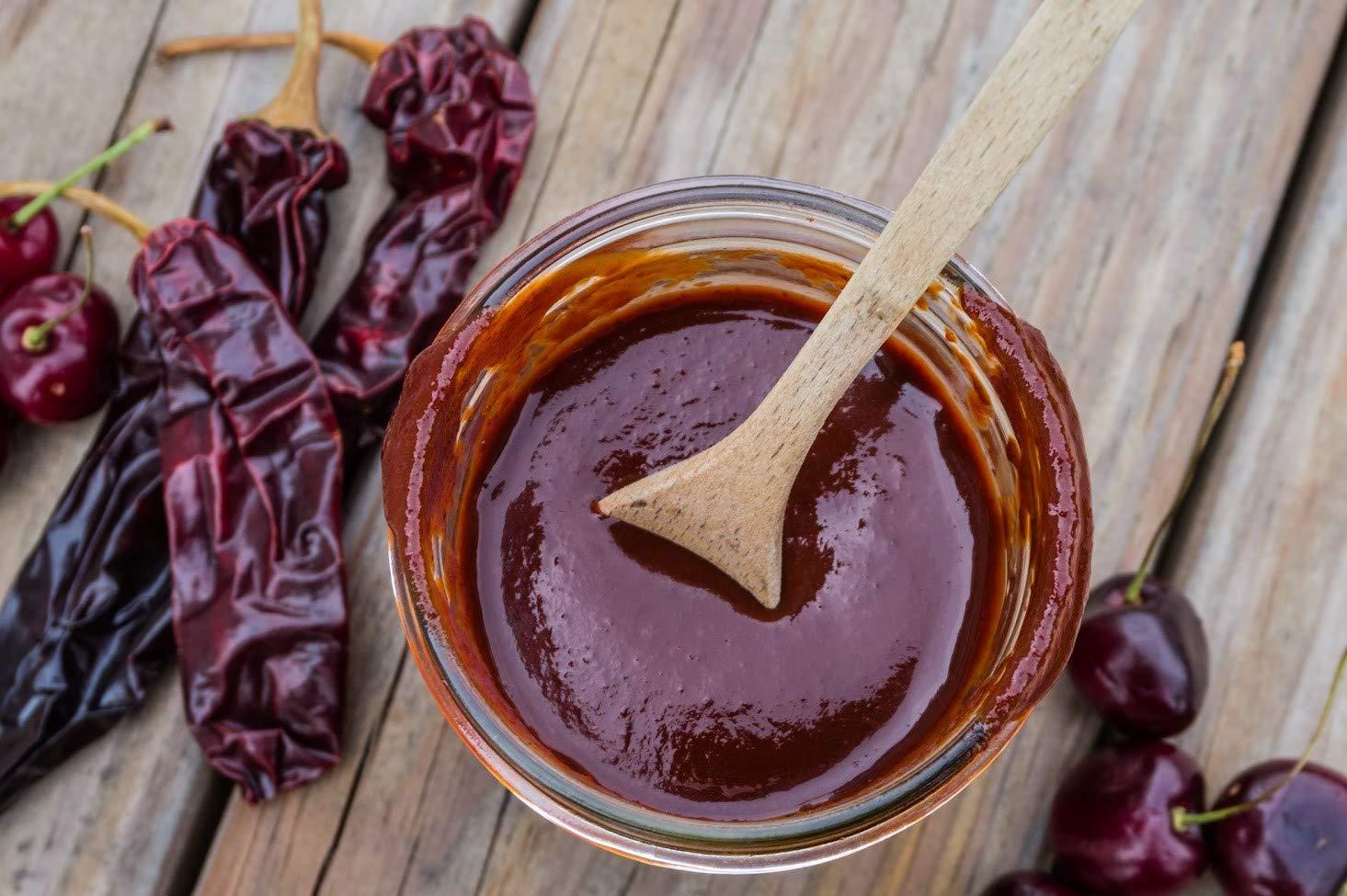 Hayllo Guajillo Chiles Whole - 1lb | Buy Now with Express International ...