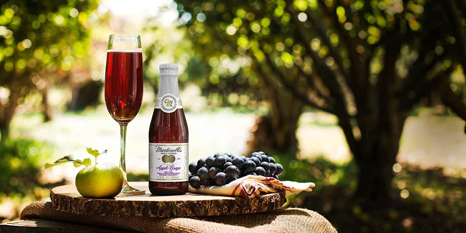 Martinelli's Sparkling Red Grape Juice 8.4 oz. - Pack of 12 Bottles ...