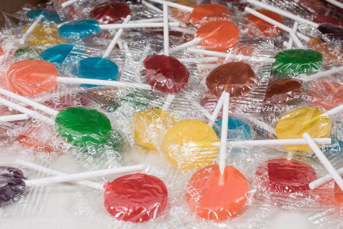 5 lb Box of Sherwood Assorted Fruit Lollipops - 5 Flavors ...