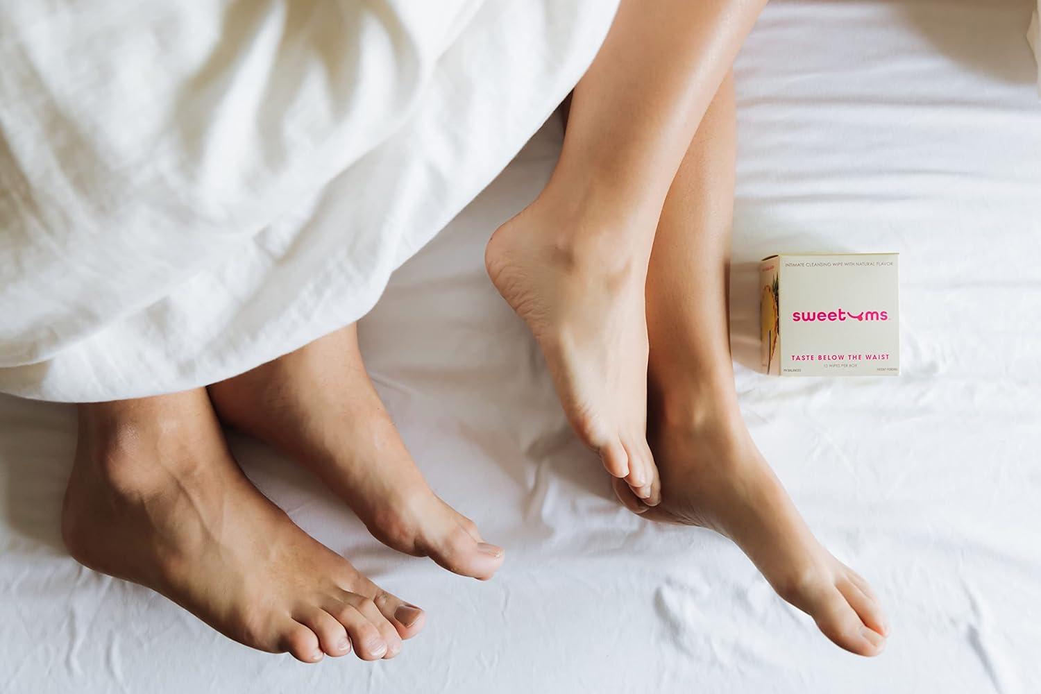 SWEETUMS Feminine Wipes for Women - pH Balanced Intimate Wipes, Pack of ...