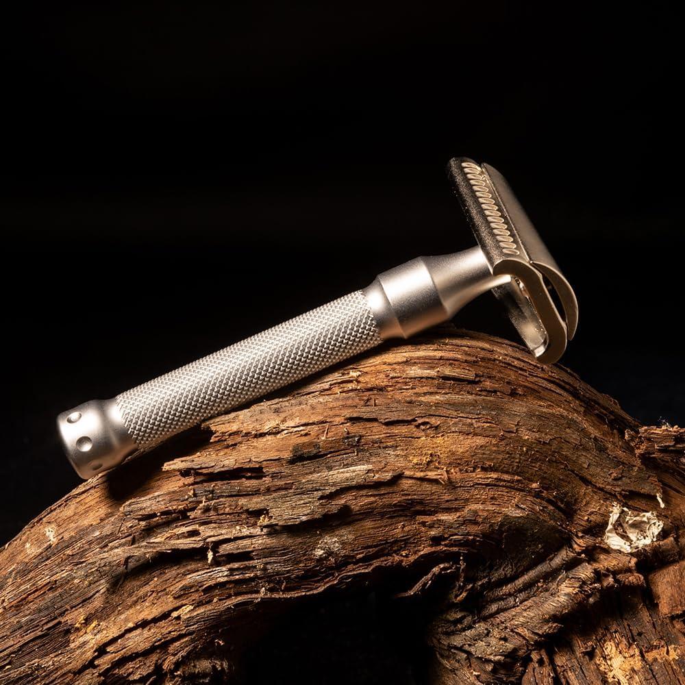 Goodfellas Smile Safety Razor Legione Slant - Premium Silver/Black ...
