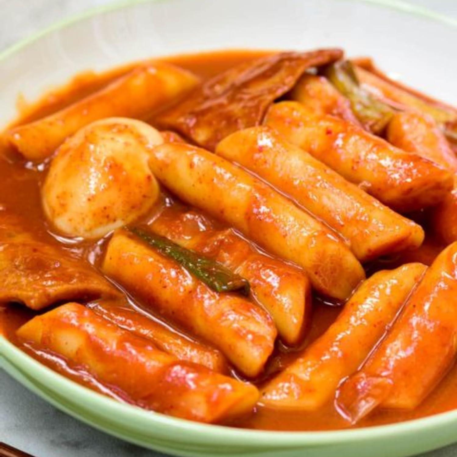 CJ Korean Tteokbokki Rice Cake 360g - Sweet & Spicy Sauce | Authentic ...