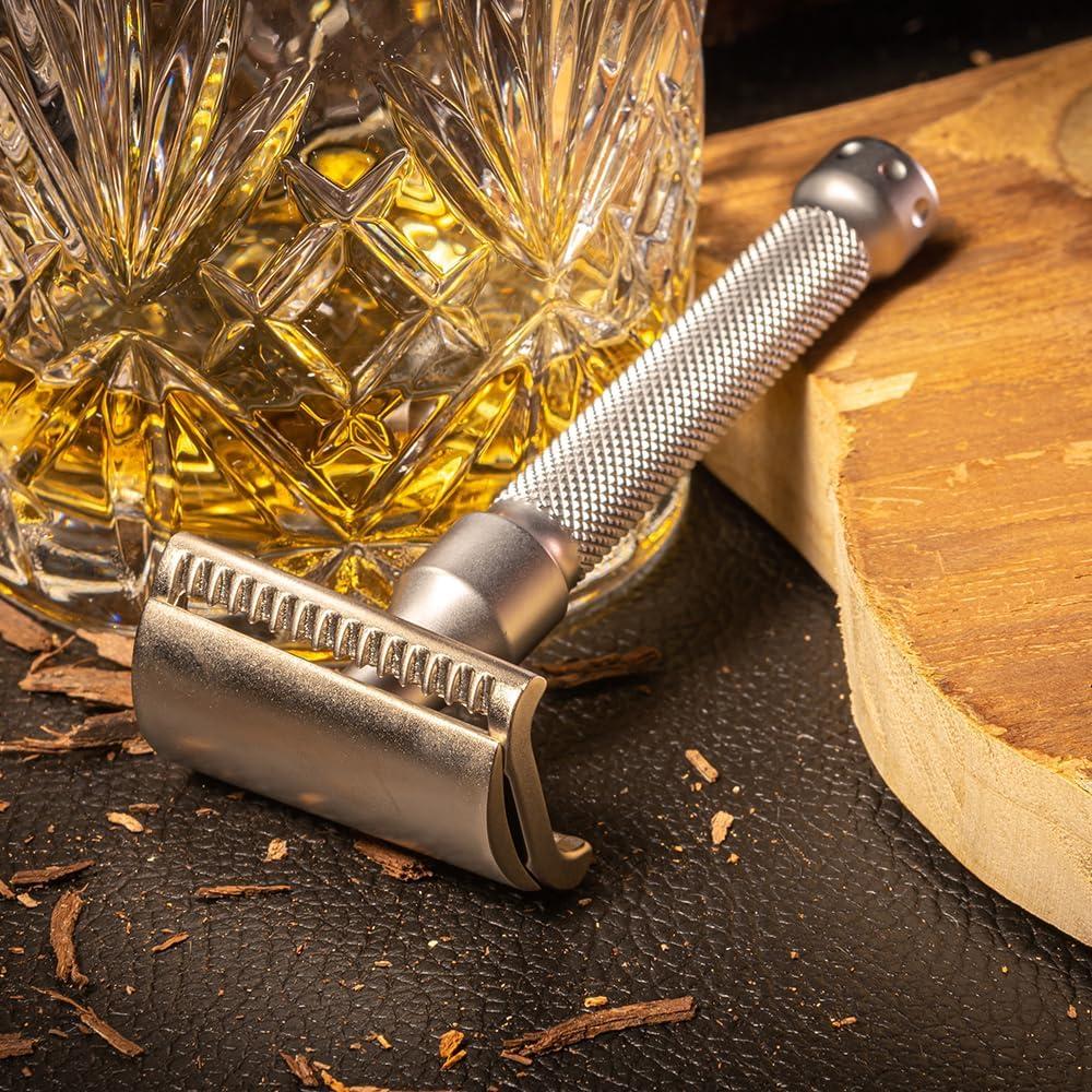 Goodfellas Smile Safety Razor Legione Slant - Premium Silver/Black ...