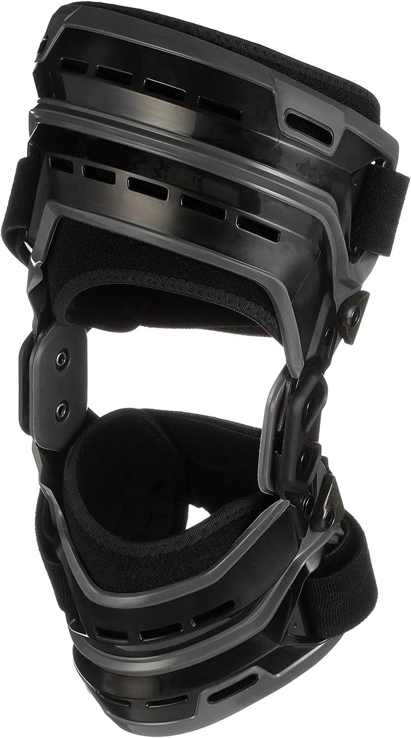 McDavid Bionic Knee Brace with Compression Sleeve - BIO-LOGIX Hinged ...