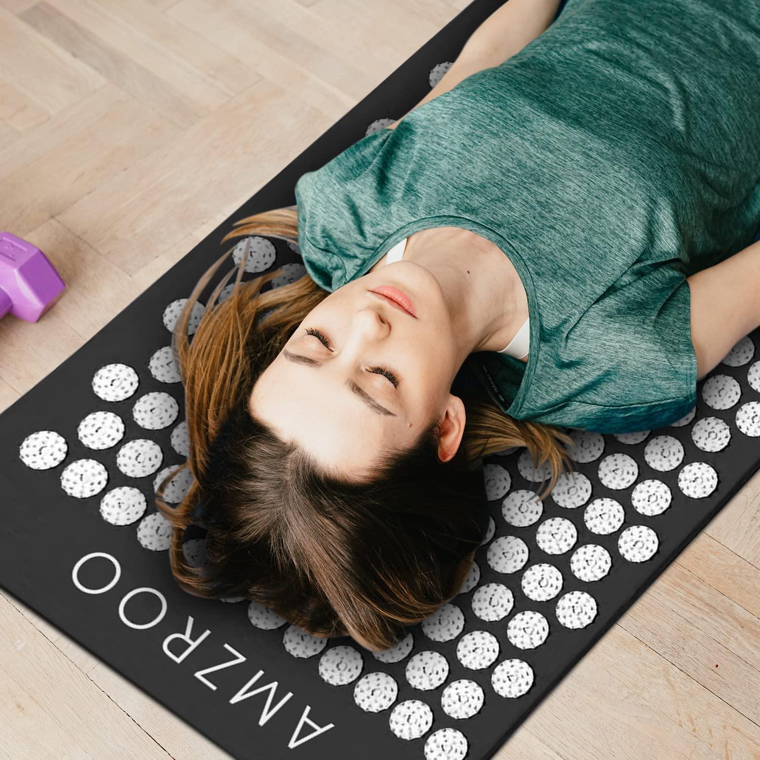 Acupressure Mat for Muscle Relaxation and Pain Relief - Black Color ...