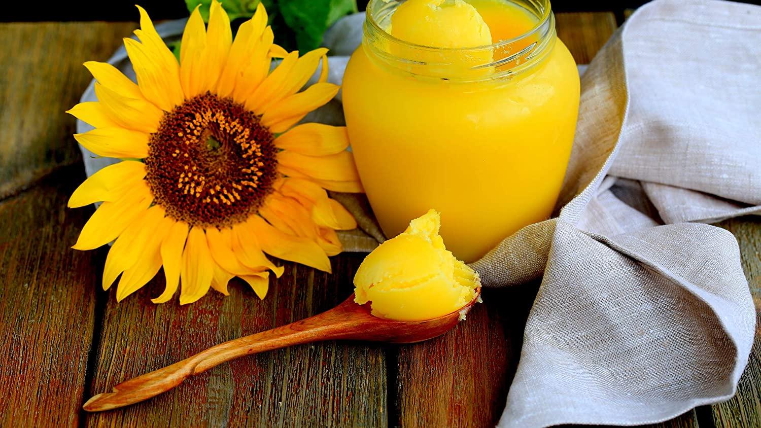 The Ghee Co Pure Clarified Butter Ghee 8 oz Glass Jar - Grade AA Butter ...