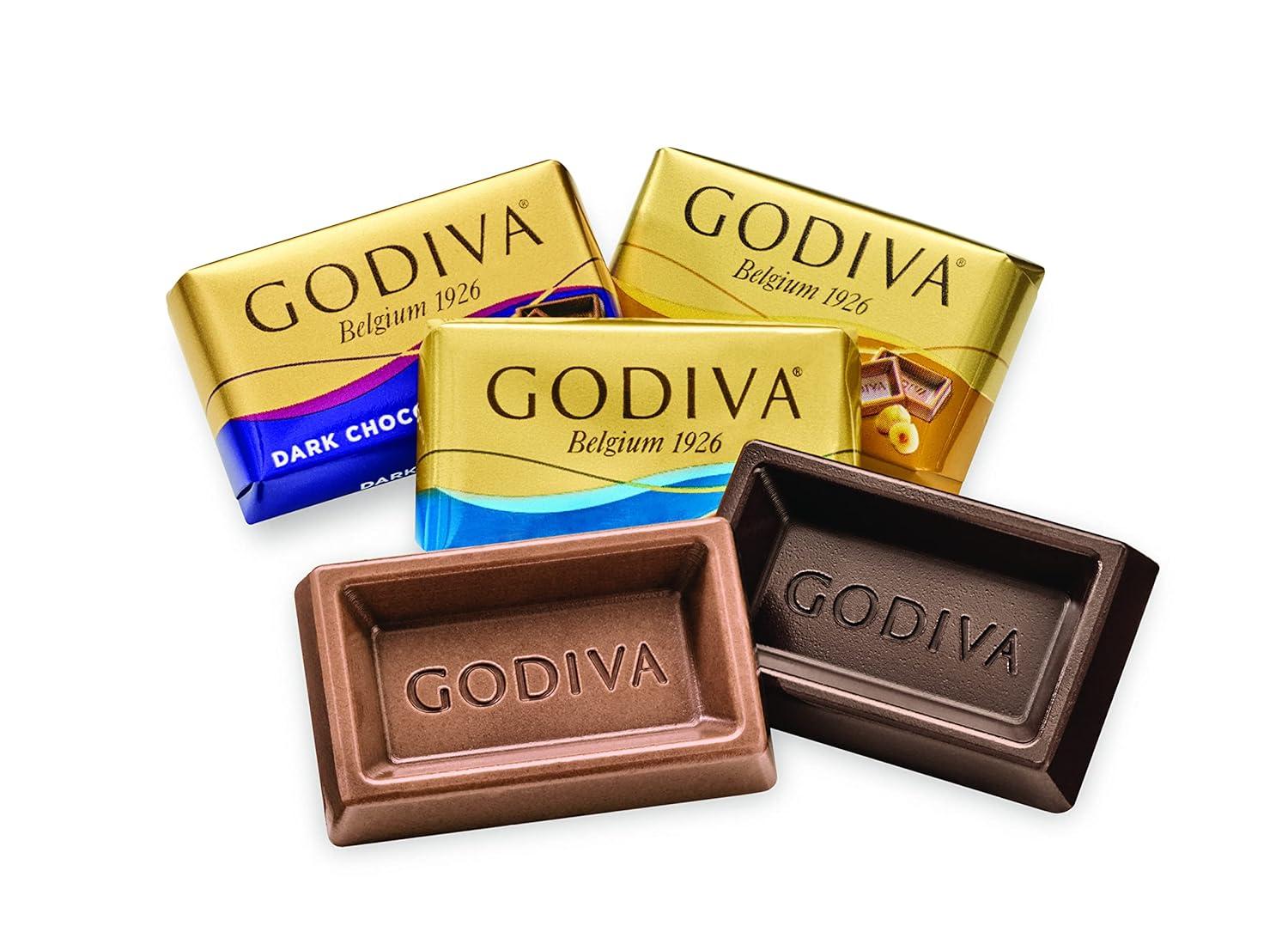 Buy Godiva Signature Tower Napolitains - Luxury Milk & Dark Chocolate Pralines 450g ...