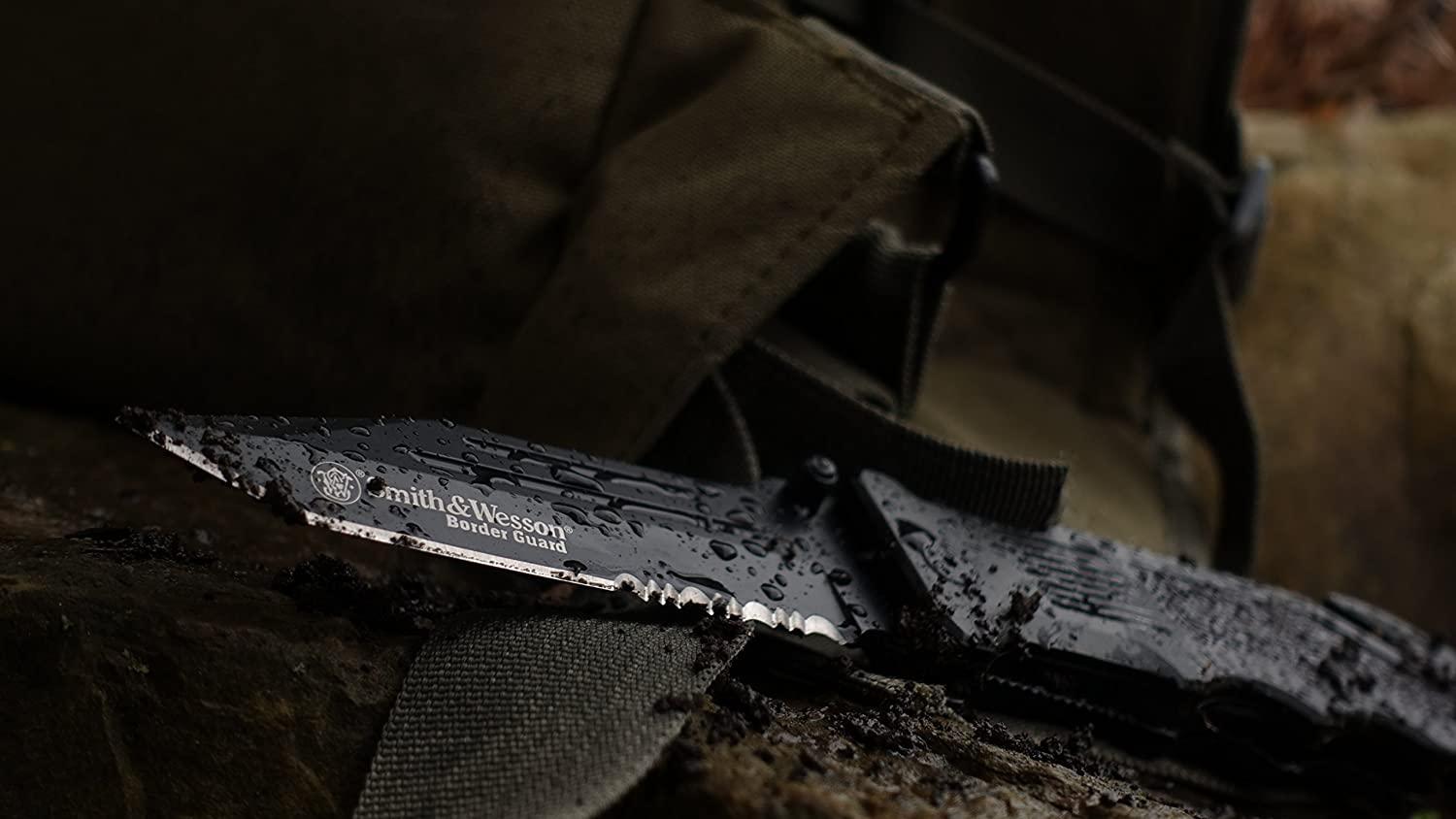 Smith & Wesson Border Guard 10in Folding Knife - High Carbon S.S. Tanto ...