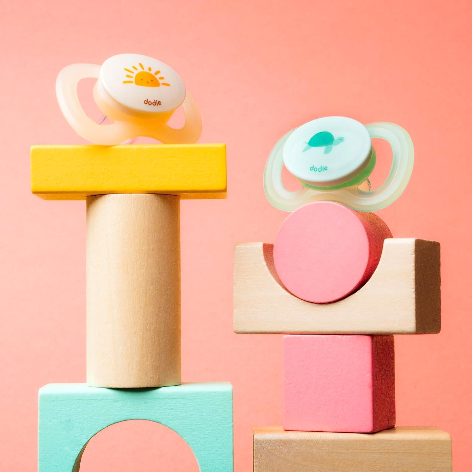 DODIE Anatomical Pacifier for Newborns 0-2 Months - Green - Set of 2 ...