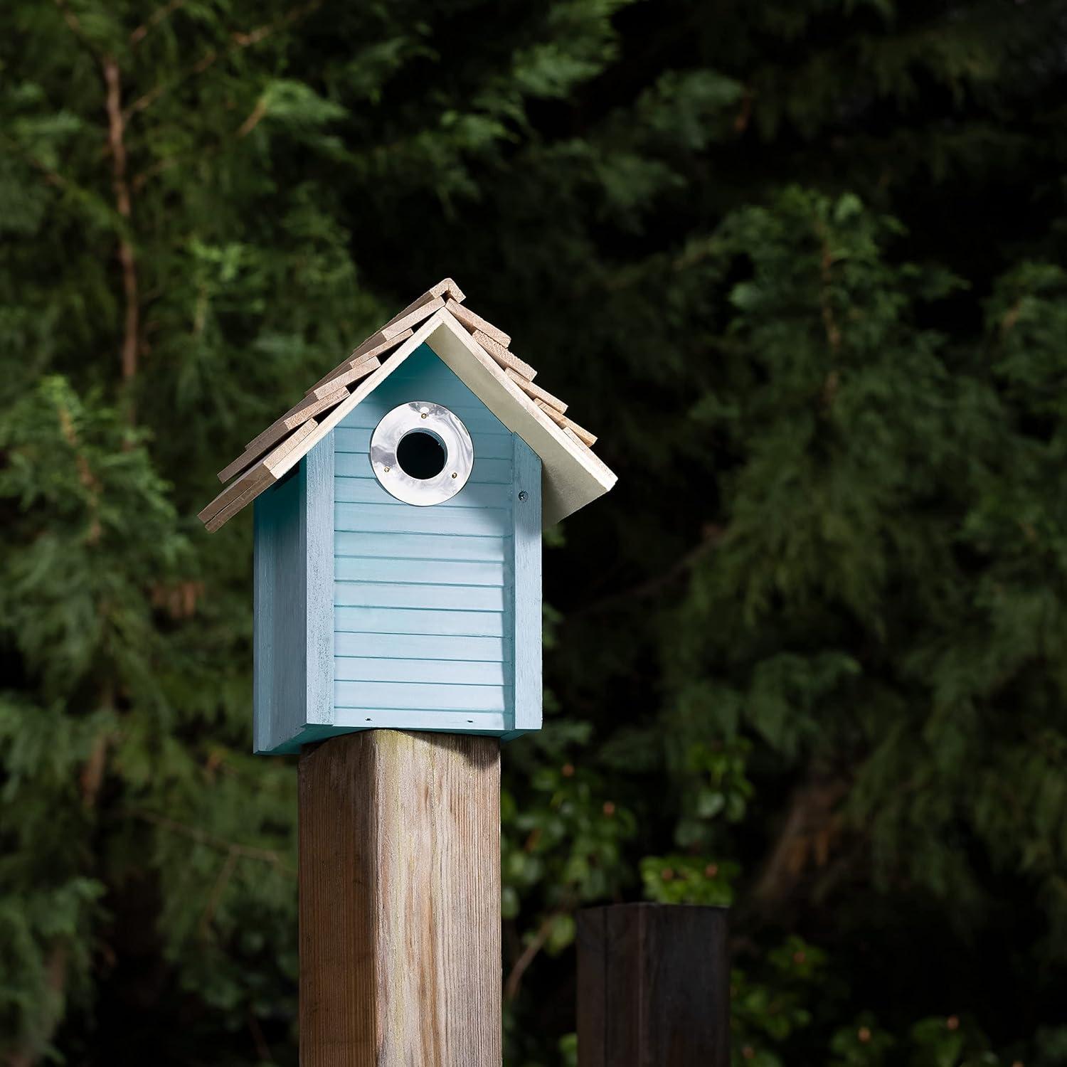 Navaris Wooden Bird House - Garden Nesting Box for Small Birds - Pine ...