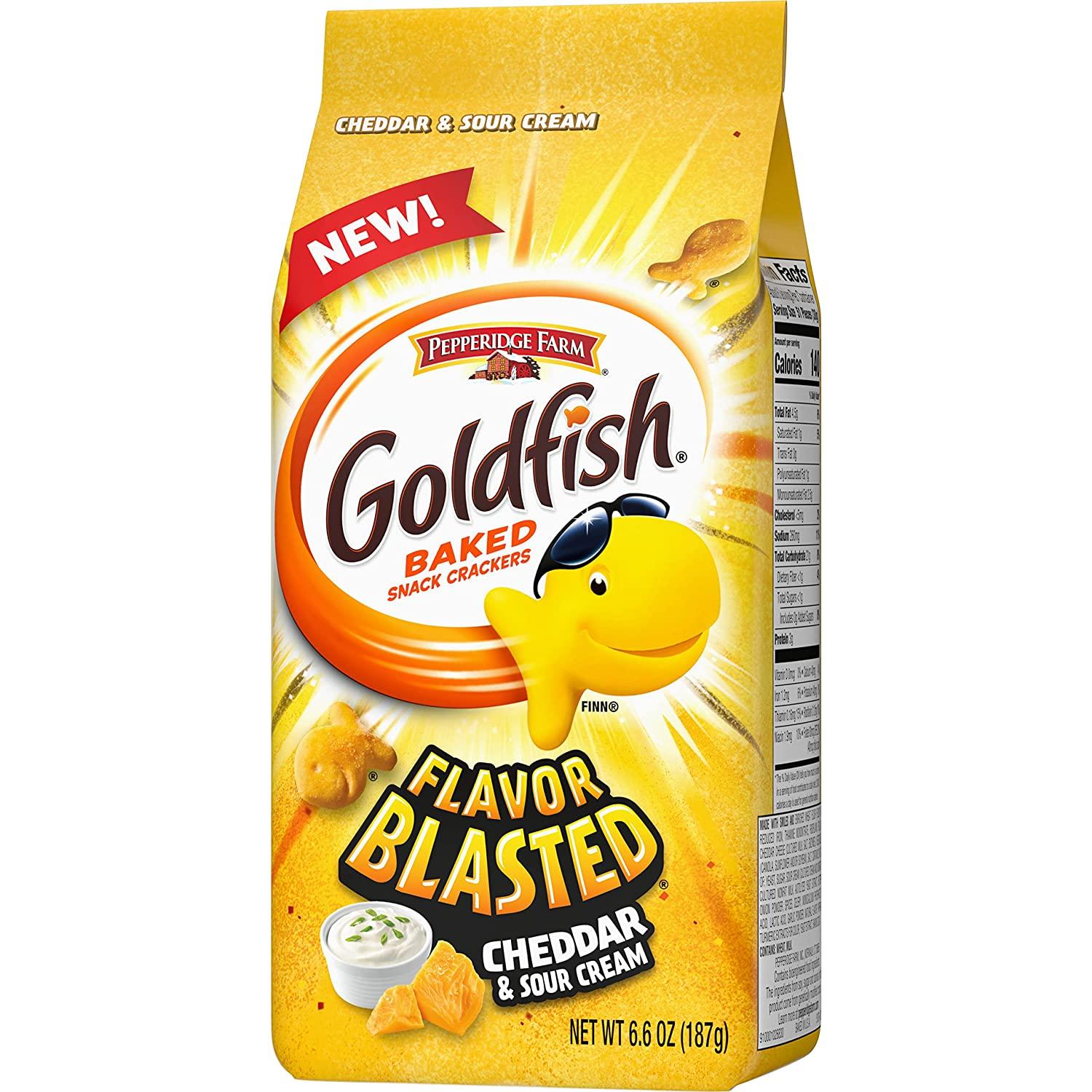 Pepperidge Farm Goldfish Flavor Blasted Cheddar & Sour Cream Crackers 6 ...