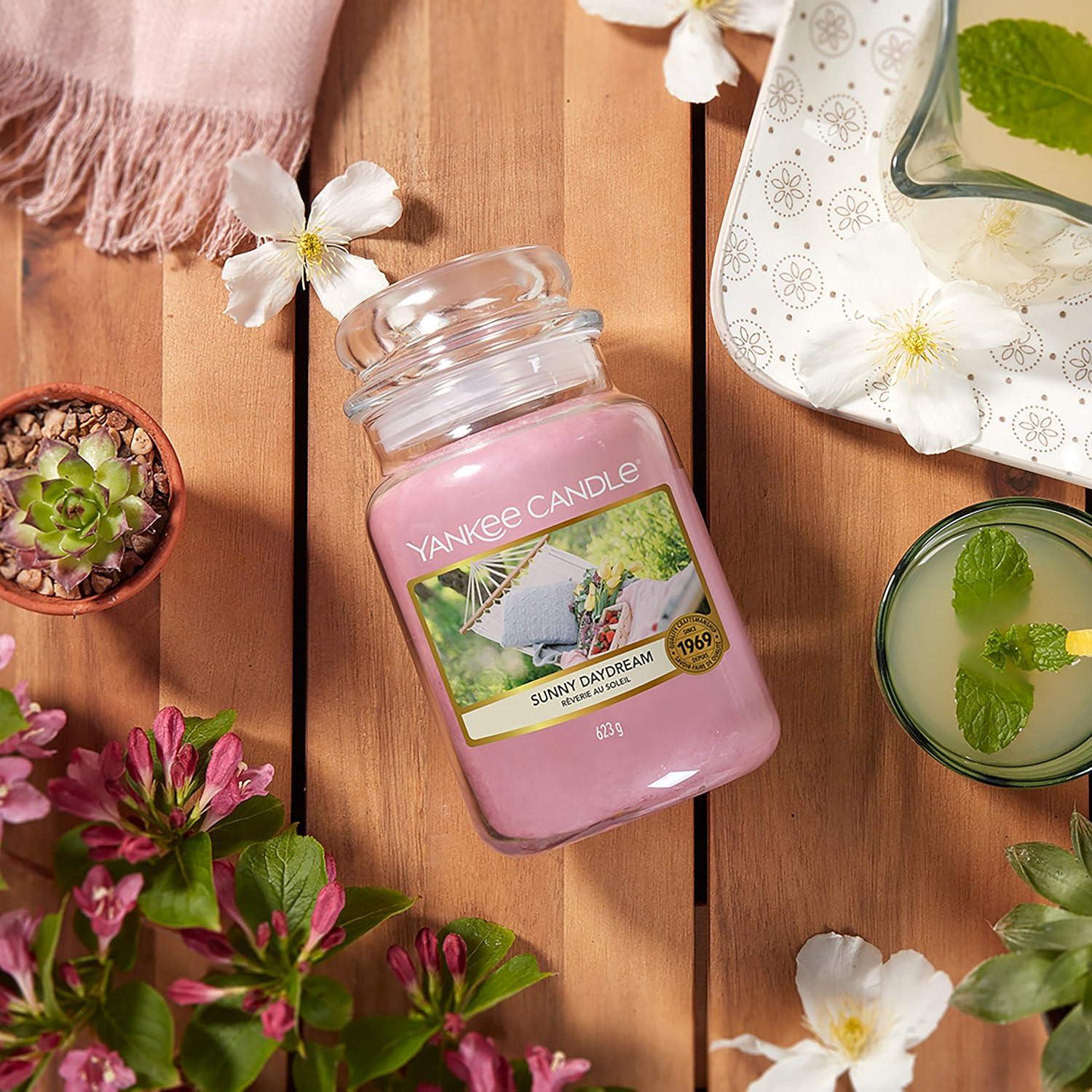 Yankee Candle Sunny Daydream Large Glass Candle | 150 Hour Burn Time ...