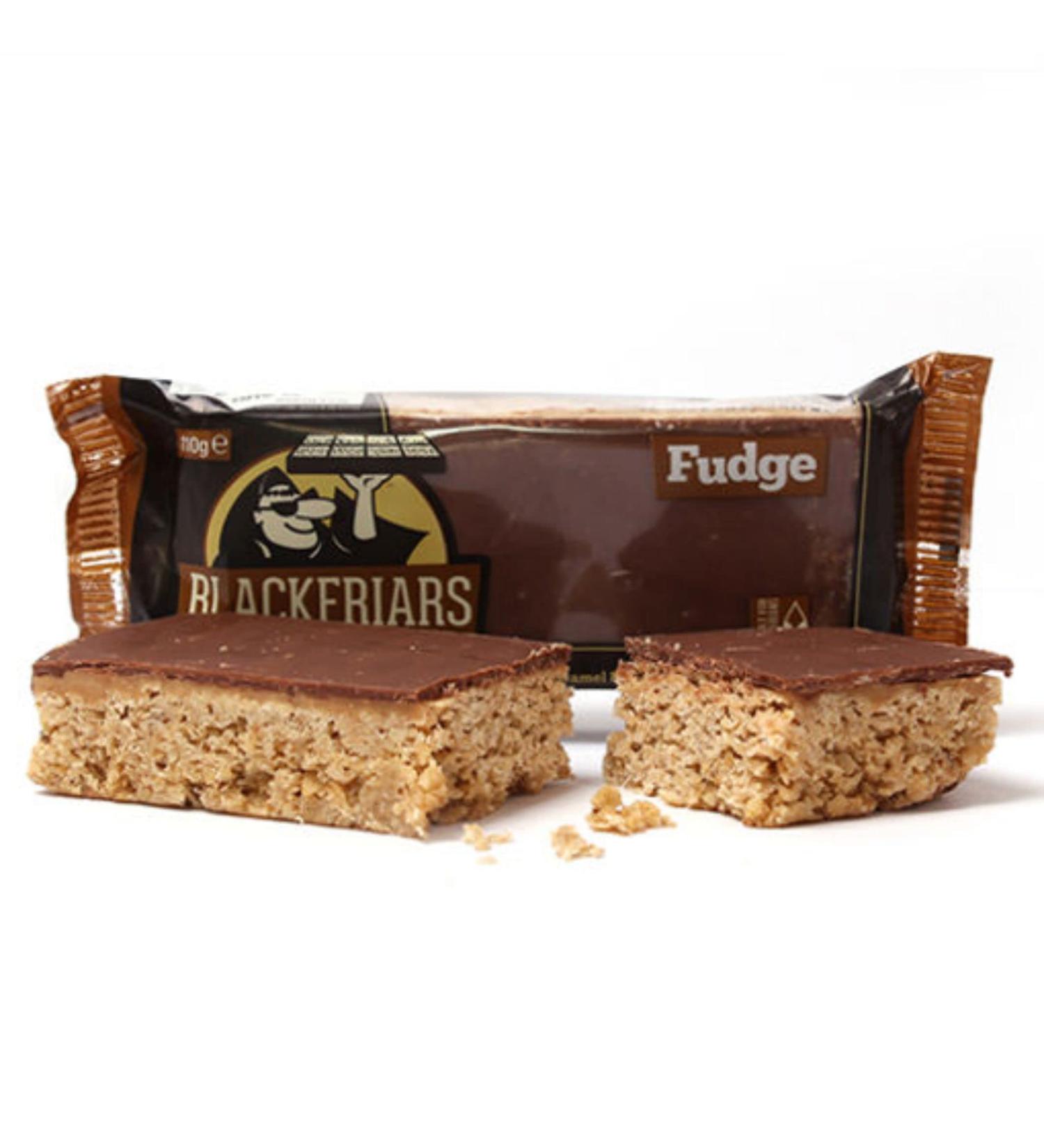 Fudge Flapjack (25x110g) caramel flavour oaty flapjack with a chocolate ...